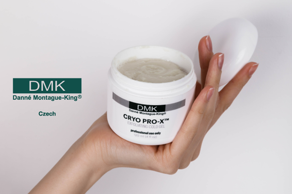 Cryo Pro-X je nový peeling DMK pro okamžitý jas a lifting pokožky.